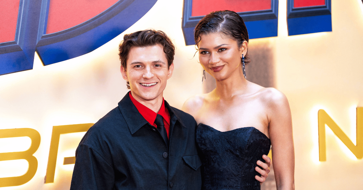 Zendaya & Tom Holland Pose On Red Carpet At 'Spider-Man' Premiere