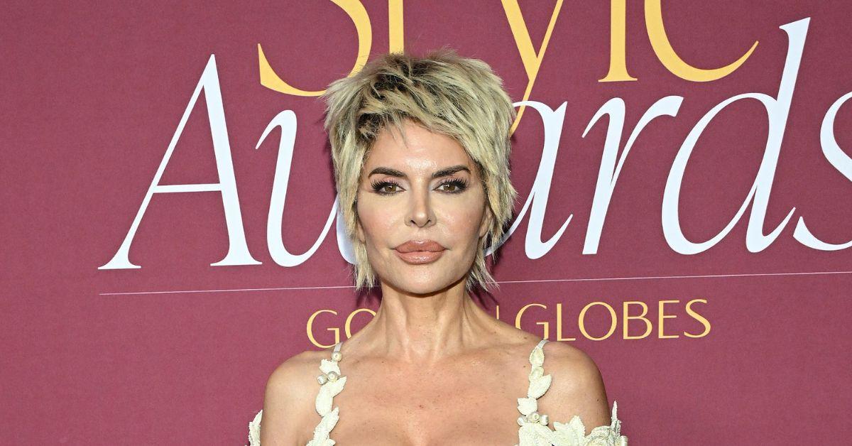 Lisa Rinna Stuns In Tiny Black Bikini: Photos