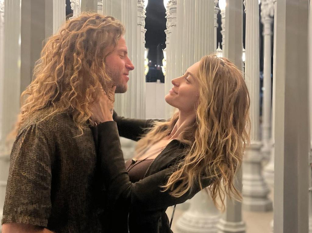 Paris Jackson Is Engaged To Justin Long: Photos