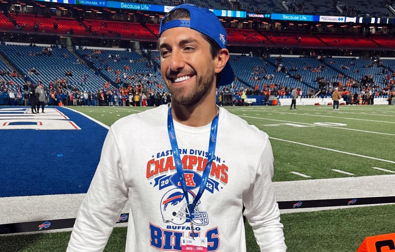 Jason Tartick Gushes Over Pal Joey Graziadei Becoming The Bachelor