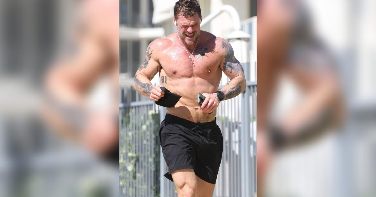 Alan Ritchson Goes Shirtless, Shows Off Muscles On Run: Photos
